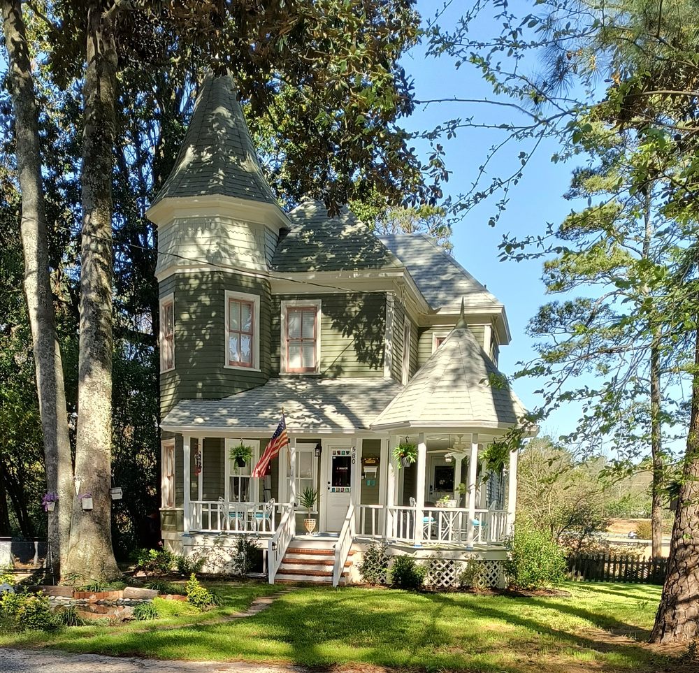 THE TINA MARIE INN - Updated May 2025 - Request Information - 580 ...