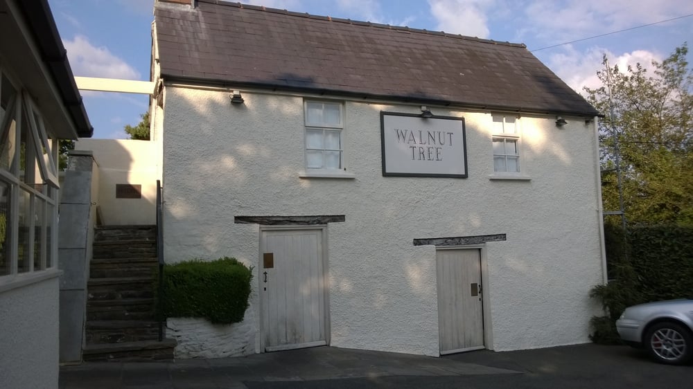 THE WALNUT TREE - Updated December 2025 - Llanddewi Skirrid ...