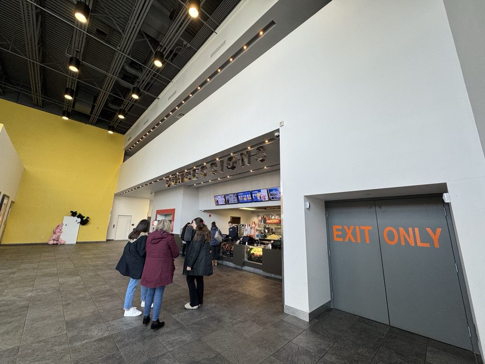 PENN CINEMA - Updated January 2026 - 32 Photos & 78 Reviews - 541 ...