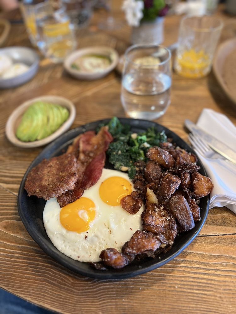 ESTHER’S KITCHEN - 4993 Photos & 1979 Reviews - 1130 S Casino Center ...