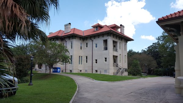 MILTON H. LATTER MEMORIAL LIBRARY - Updated February 2025 - 55 Photos ...