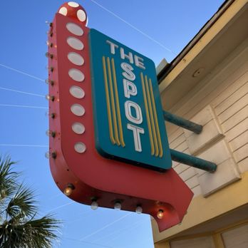THE SPOT - Updated May 2024 - 1758 Photos & 1982 Reviews - 3204 Seawall ...