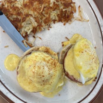 VIP’S CAFE - Updated December 2025 - 545 Photos & 727 Reviews - 18345 ...