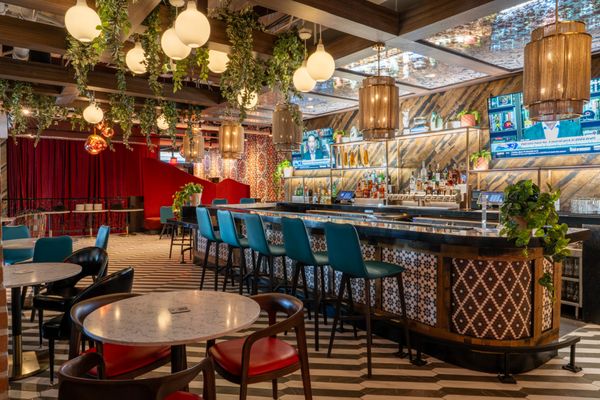 PUTTERY - Updated December 2025 - 204 Photos & 92 Reviews - 239 NW 28th ...