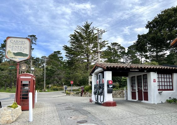 CARMEL HIGHLANDS GENERAL STORE - Updated May 2024 - 50 Photos & 29 ...