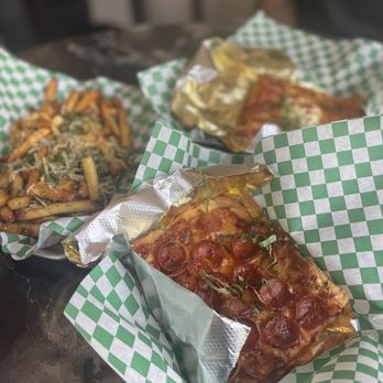 PIZZASAURUS REX - Updated August 2024 - 588 Photos & 552 Reviews - 2322 ...