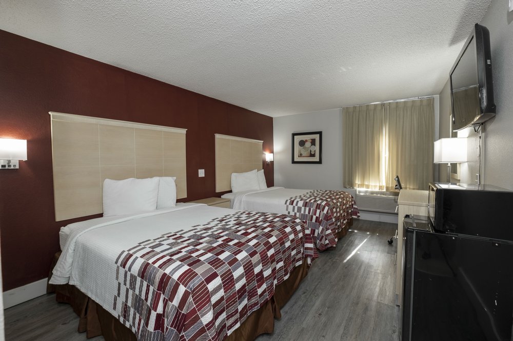 RED ROOF INN RALEIGH NORTH-CRABTREE MALL/PNC ARENA - 12 Photos - 3921 ...