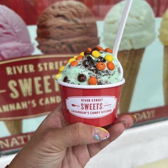 RIVER STREET SWEETS - Updated June 2025 - 124 Photos & 51 Reviews - 400 ...