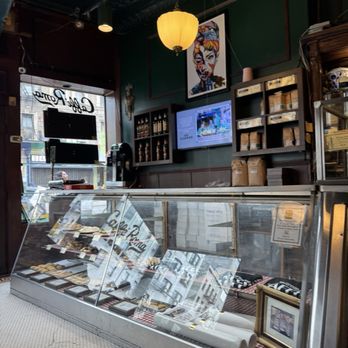CAFFE ROMA - Updated December 2025 - 421 Photos & 376 Reviews - 385 ...