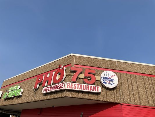 PHO 75 - Updated July 2025 - 139 Photos & 202 Reviews - 13736 E Quincy ...