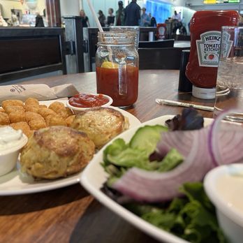 OBRYCKI’S RESTAURANT AND BAR - Updated October 2025 - 567 Photos & 511 ...