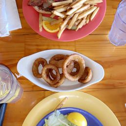 SPUNKY MCDOOGLE’S - 123 Photos & 92 Reviews - 1908 S Glenburnie Rd, New ...