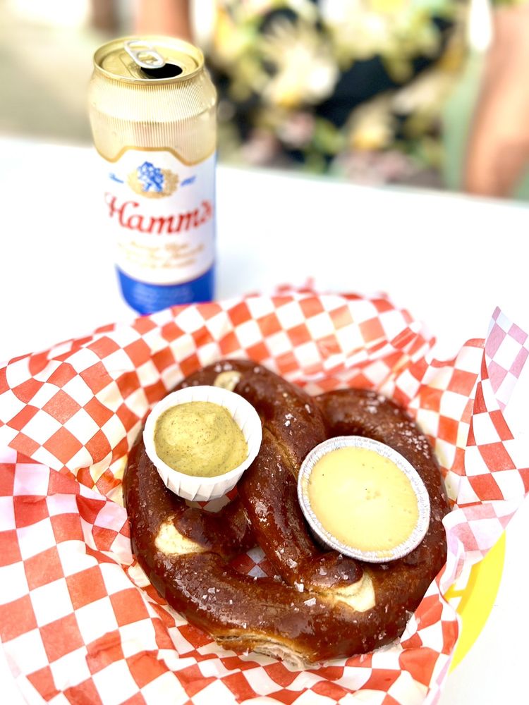 WALT’S BAR - Updated January 2026 - 209 Photos & 166 Reviews - 4680 ...