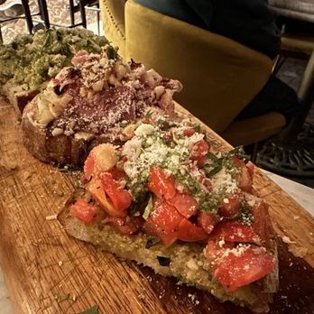 ROMAN WOLVES - Updated January 2025 - 812 Photos & 388 Reviews - 1980 ...