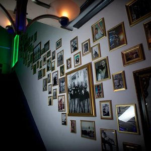 SHAKERS CIGAR BAR - Updated July 2025 - 290 Photos & 267 Reviews - 422 ...