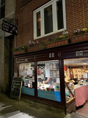 NORTH END FISH MARKET - Updated August 2024 - 347 Photos & 379 Reviews ...