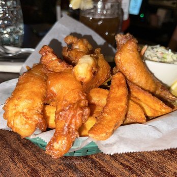 SHENANIGAN’S OLD ENGLISH PUB - Updated October 2024 - 195 Photos & 205 ...