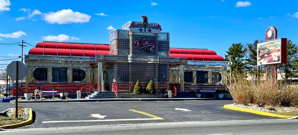 AMERICANA DINER - Updated December 2025 - 189 Photos & 256 Reviews ...