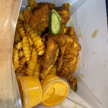 MONROE’S HOT CHICKEN - Updated July 2025 - 296 Photos & 259 Reviews ...