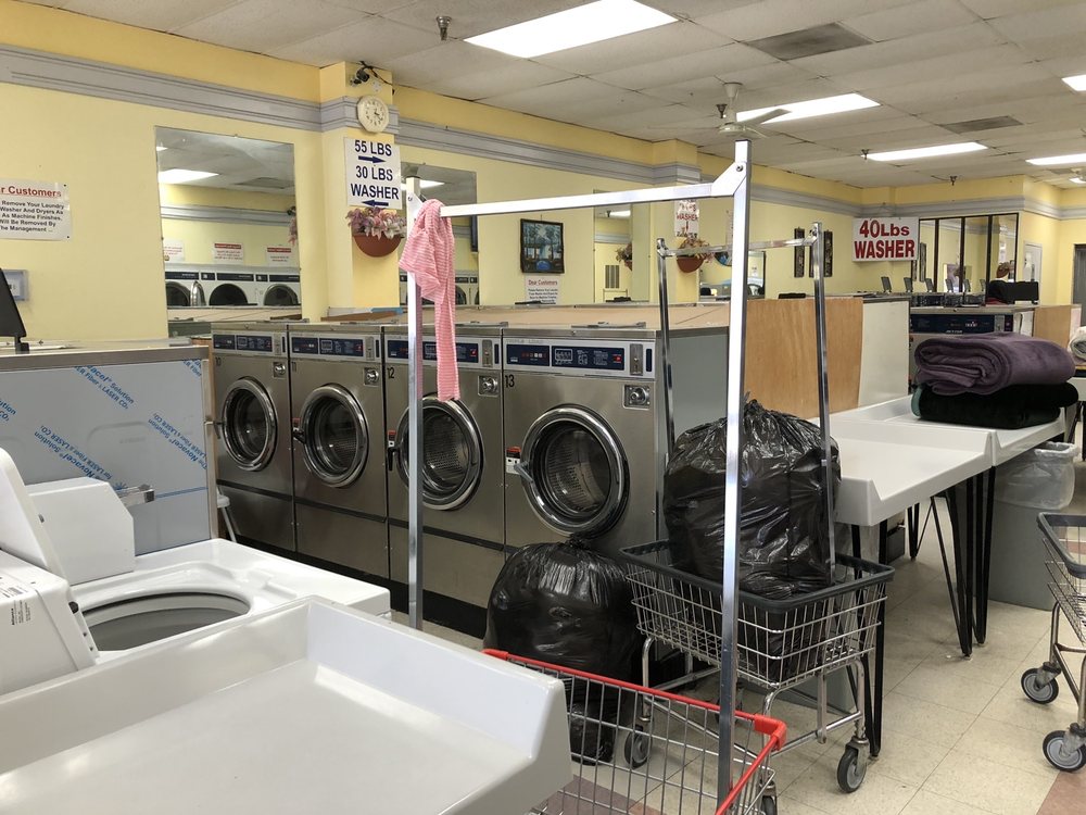 RED LAUNDRY - Updated June 2024 - 7300 N Western Ave, Chicago, Illinois ...