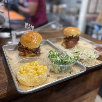 REDWOOD SMOKE SHACK - 717 Photos & 328 Reviews - 2001 Manteo St ...