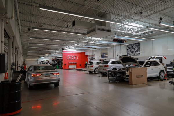 AUDI TUCSON - Updated October 2025 - 41 Photos & 161 Reviews - 4646 E ...