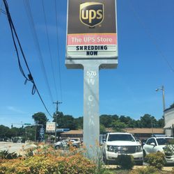 THE UPS STORE - 12 Photos & 18 Reviews - 576 N Birdneck Rd, Virginia ...