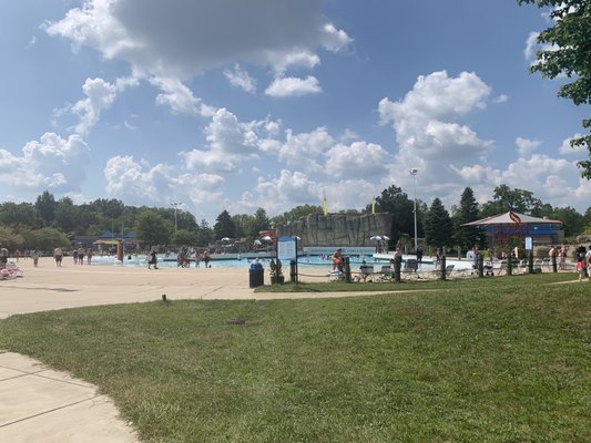 ROLLING HILLS WATER PARK - Updated September 2024 - 41 Photos & 32 ...
