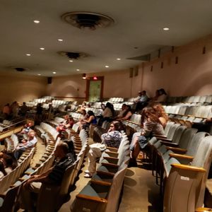 LYNN AUDITORIUM - 37 Photos & 32 Reviews - Music Venues - 3 City Hall ...