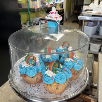 KEY WEST CAKES - 132 Photos & 91 Reviews - 1014 White St, Key West ...