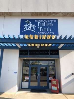 SACRAMENTO FOOD BANK & FAMILY SERVICES - Updated May 2026 - 26 Photos ...