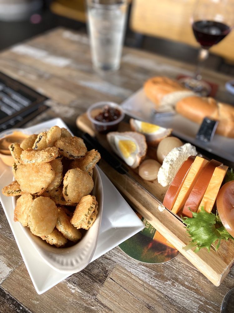 SHAKESPEARE PUB & GRILLE - Updated September 2025 - 1736 Photos & 1518 ...