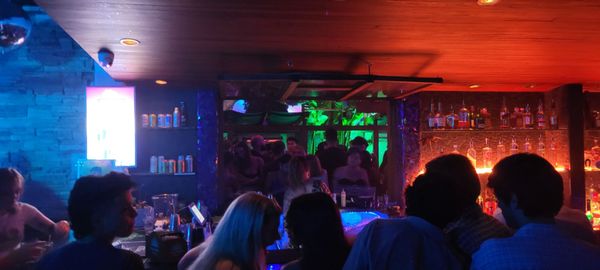 EOS LOUNGE - Updated July 2024 - 95 Photos & 381 Reviews - 500 Anacapa ...