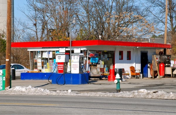 SPRINKLE SERVICE STATION - Updated December 2025 - 1400 W Gate City ...