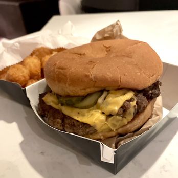 COSMO BURGER - Updated April 2025 - 71 Photos & 96 Reviews - 7438 ...