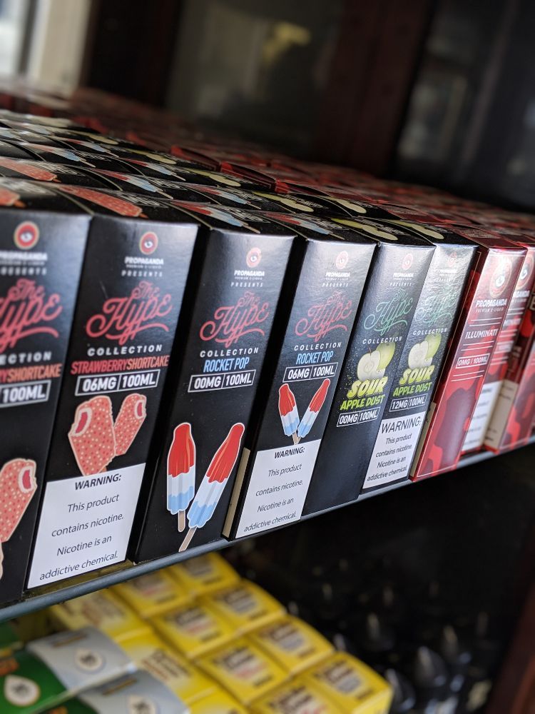 LOW COST SMOKE SHOP - Updated August 2025 - 11 Photos - 4050 Phelan Rd ...