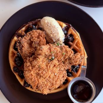 ZUZU’S PETALS - Updated July 2025 - 1397 Photos & 718 Reviews - 801 E ...