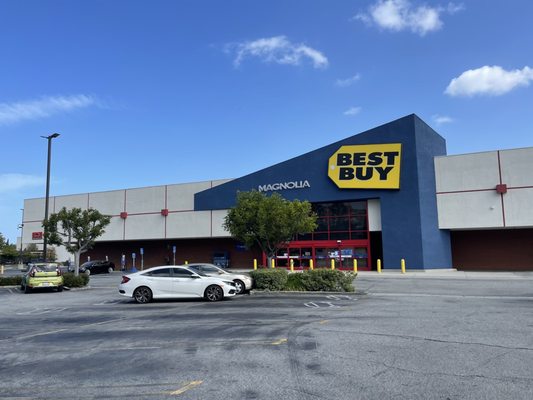 BEST BUY - Updated December 2025 - 299 Photos & 723 Reviews - 3675 ...