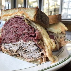 FAMOUS 4TH STREET DELICATESSEN - 1023 Photos & 662 Reviews - 700 S 4th ...