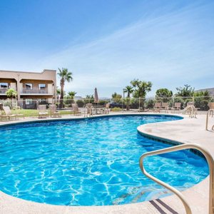 RED ROCK GRILL - Updated September 2025 - 270 Photos & 192 Reviews - 1 ...