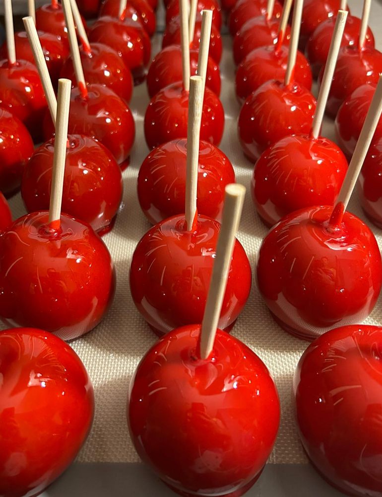 CANDY APPLES BY TONYA BOO - Updated November 2024 - Douglasville ...