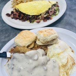 DIGGER’S DINER - BRENTWOOD - Updated August 2025 - 471 Photos & 700 ...