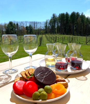 CLOVER POND VINEYARD - 19 Photos - 100 Acre Wood Ln, Altamont, NY - Yelp