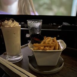 CMX CINEBISTRO - Updated July 2025 - 195 Photos & 120 Reviews - 1651 ...