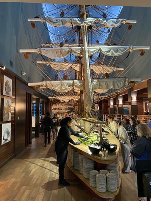 CAPTAIN GEORGE’S SEAFOOD RESTAURANT - 1124 Photos & 1960 Reviews - 1401 ...