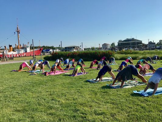 DIMITRA YOGA - Updated November 2024 - 16 Photos - 17437 Ocean One Plz ...