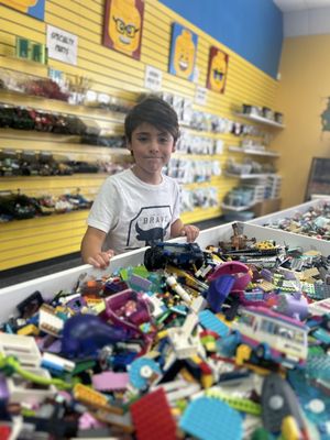 BRICKS & MINIFIGS - Updated December 2025 - 36 Photos & 41 Reviews ...