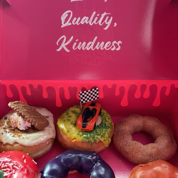 PAINTED DOUGH - Updated July 2024 - 2055 Photos & 1396 Reviews - 5702 ...