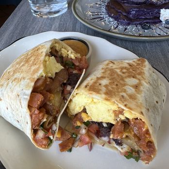 BAYAN KO DINER - Updated August 2025 - 295 Photos & 83 Reviews - 1810 W ...