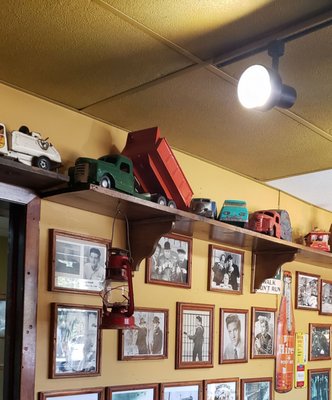 ODGE’S - 48 Photos & 102 Reviews - 730 N Damen Ave, Chicago, Illinois ...